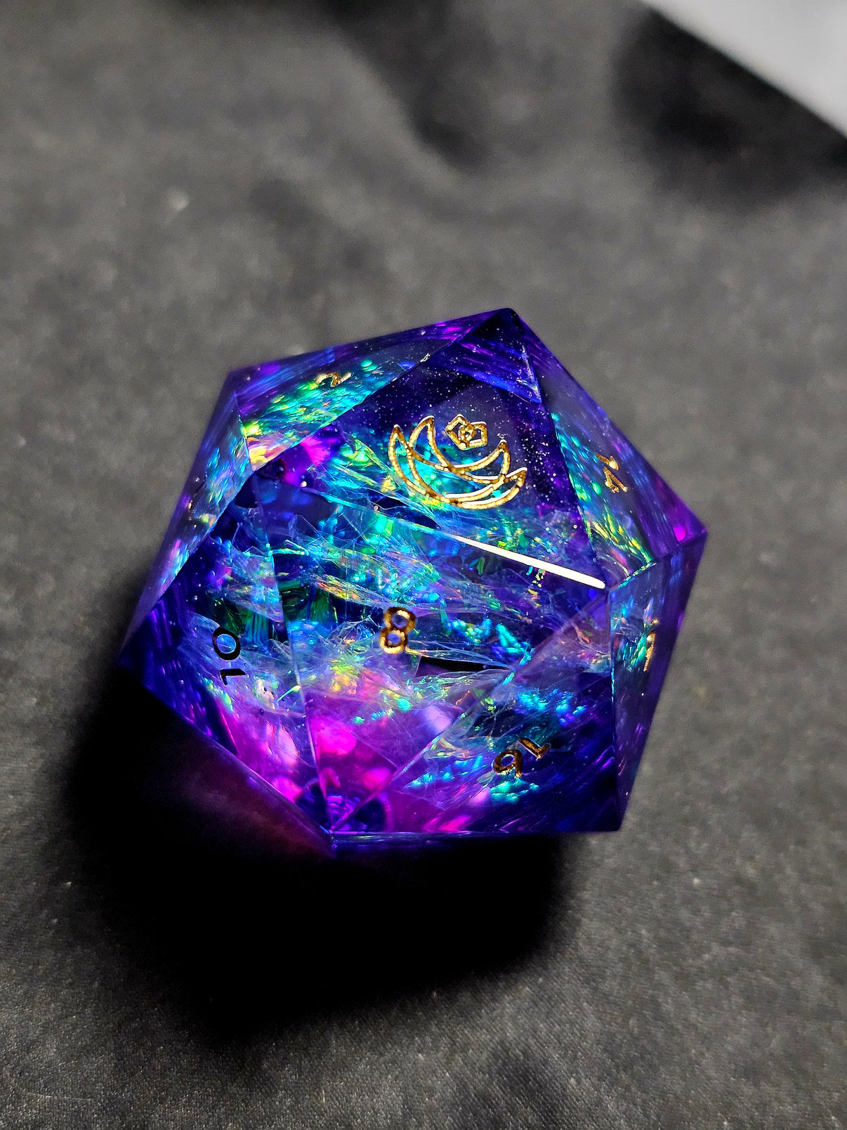Pre-order ElectroHex 33mm Liquid Core D20 – Cassiopeia Dice
