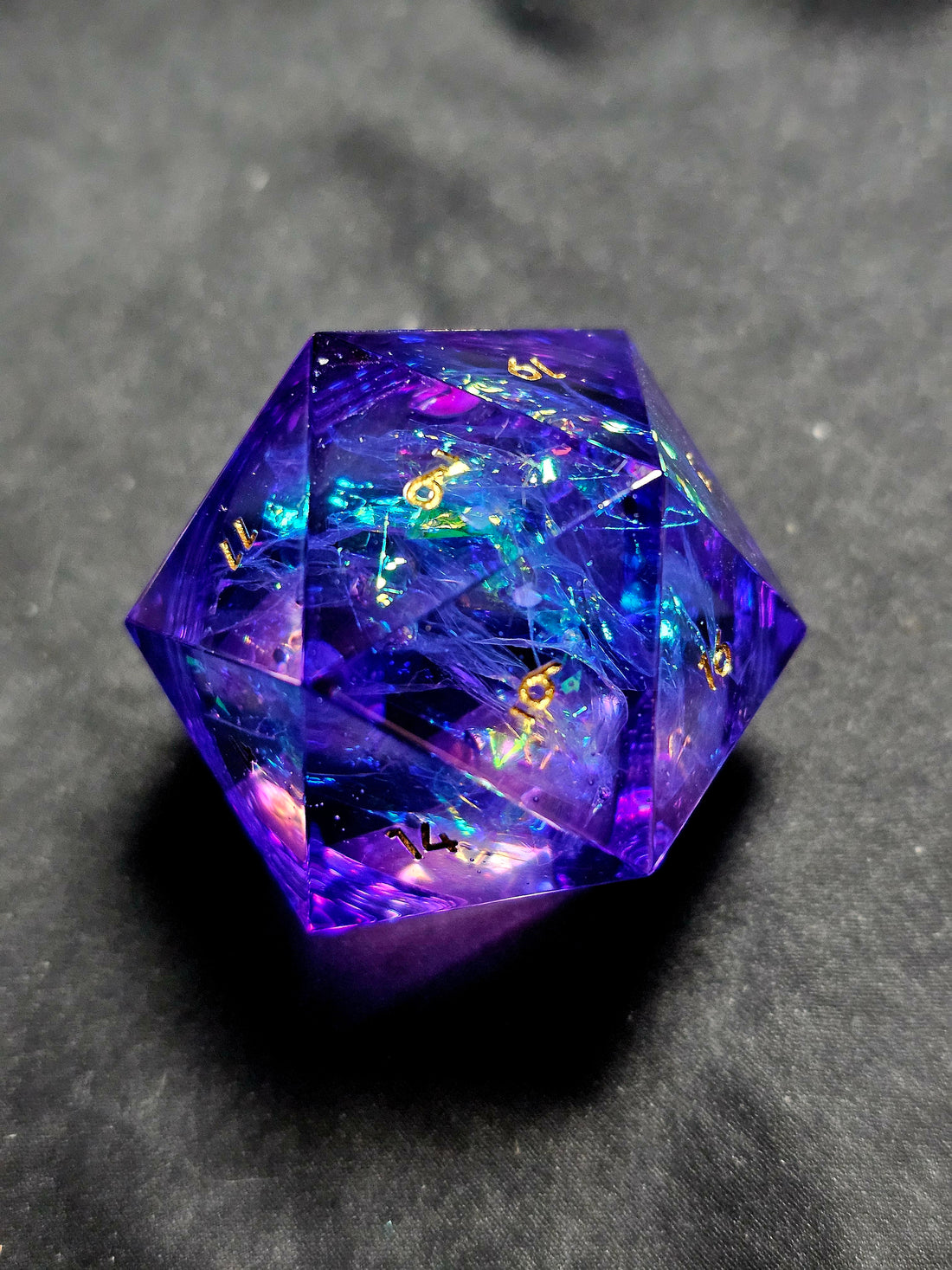 Pre-order ElectroHex 33mm Liquid Core D20 – Cassiopeia Dice